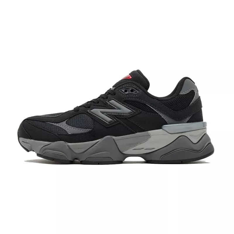 Pegashoes - Basket New Balance Gc9060 Junior Noir/Gris - GC9060-BK